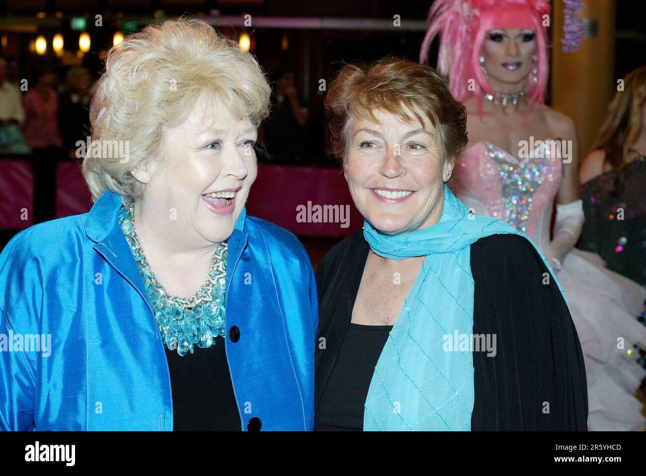 Helen Reddy on the Pink Carpet at the premiere of “Priscilla, The ...