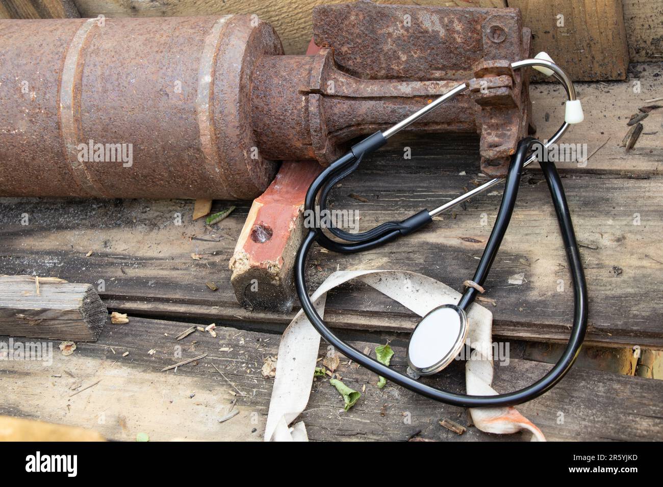 Military doctor stethoscope hi-res stock photography and images - Alamy