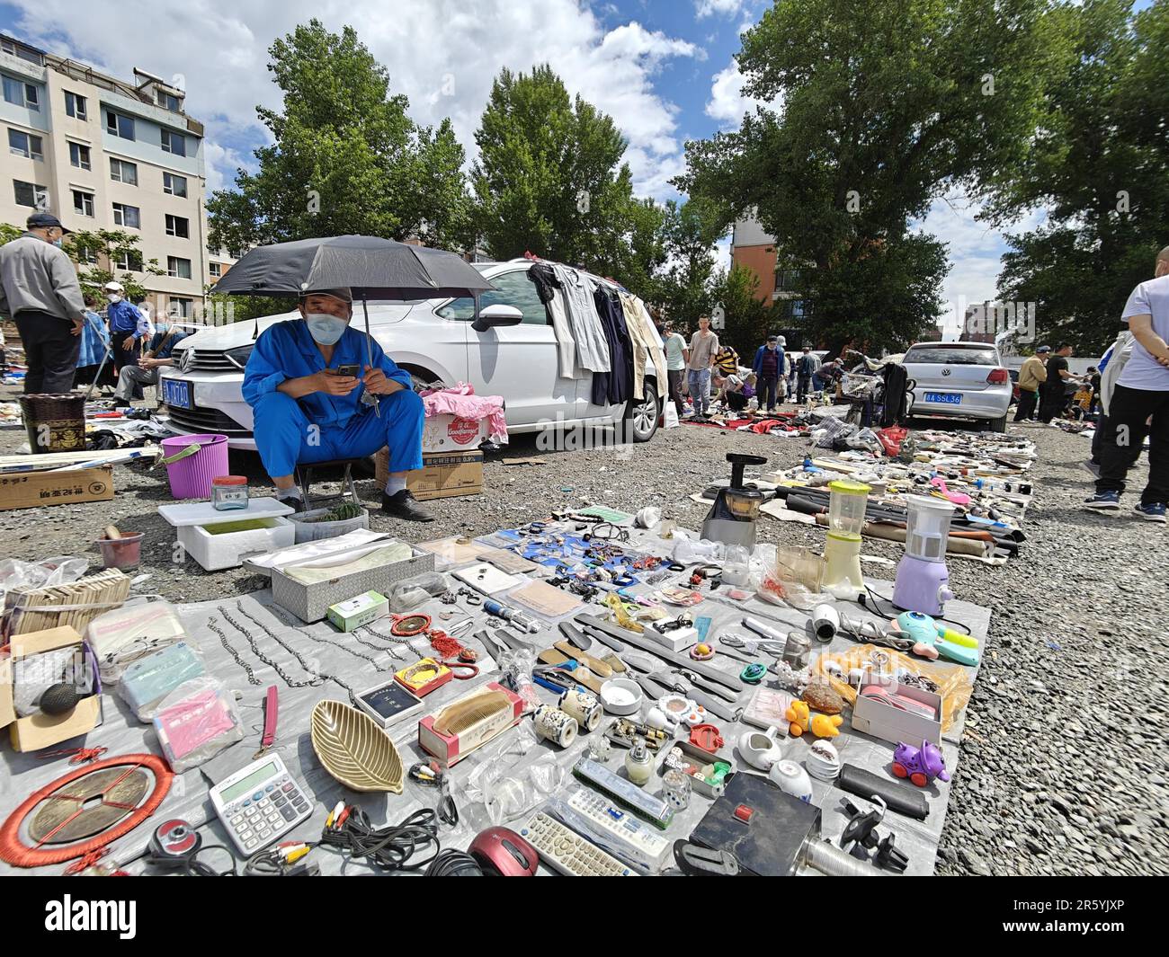 Visit the largest second-hand market in Changchun City, northeast China ...