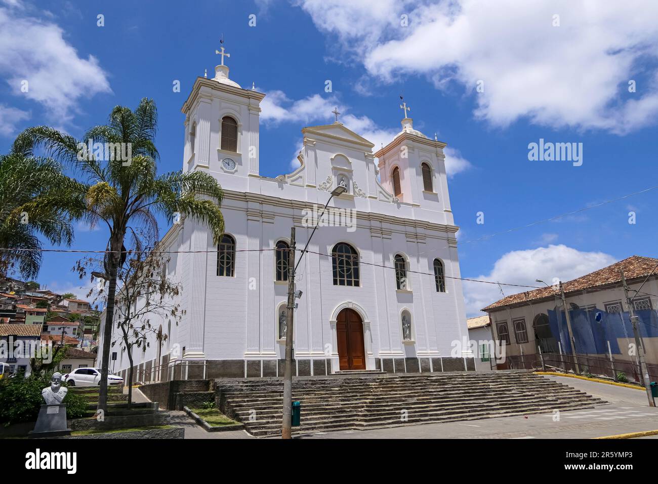 Bust square in village hi-res stock photography and images - Alamy