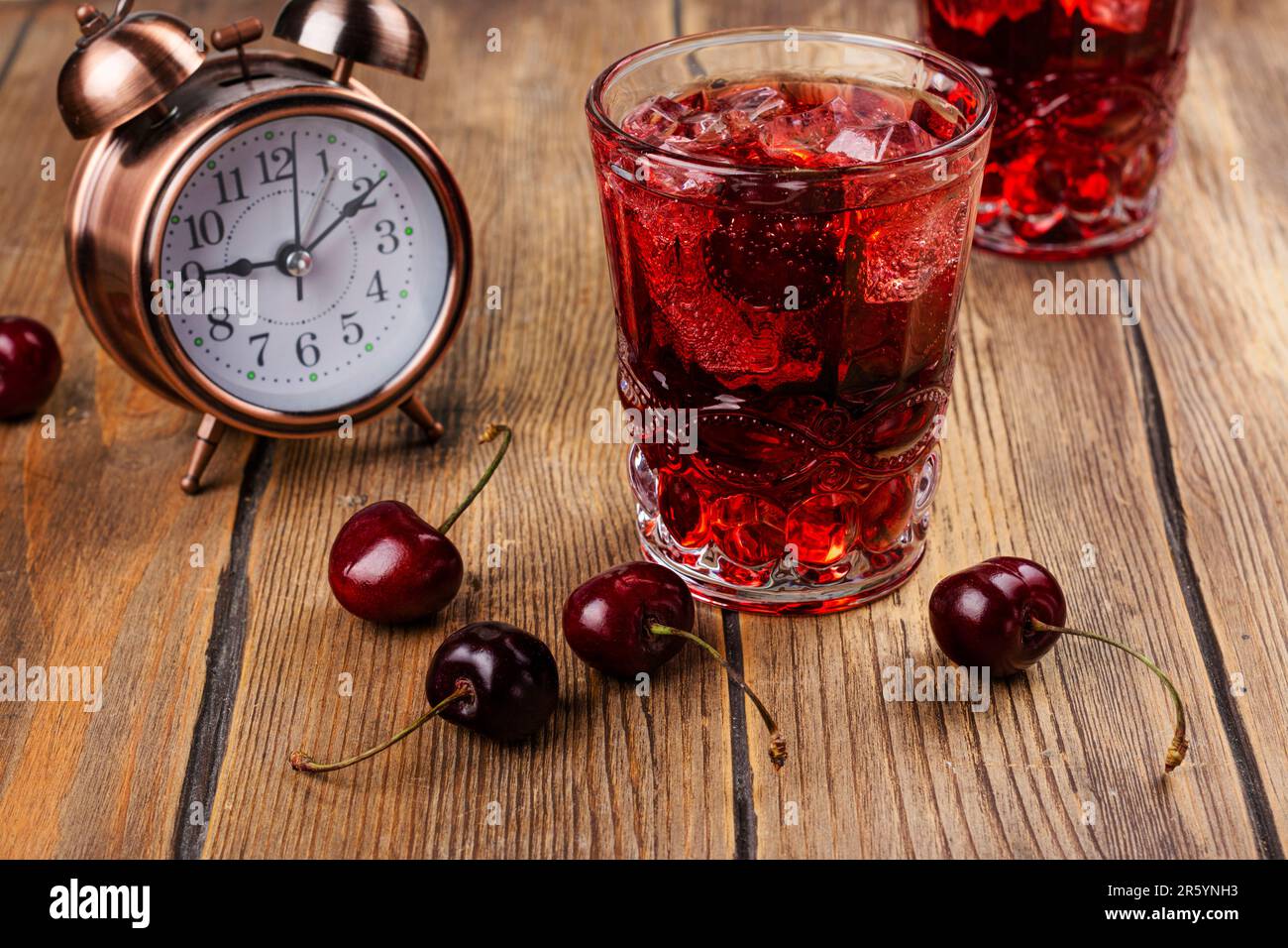 Trendy sleepy girl mocktail. Popular cherry drink for deep sleeping ...