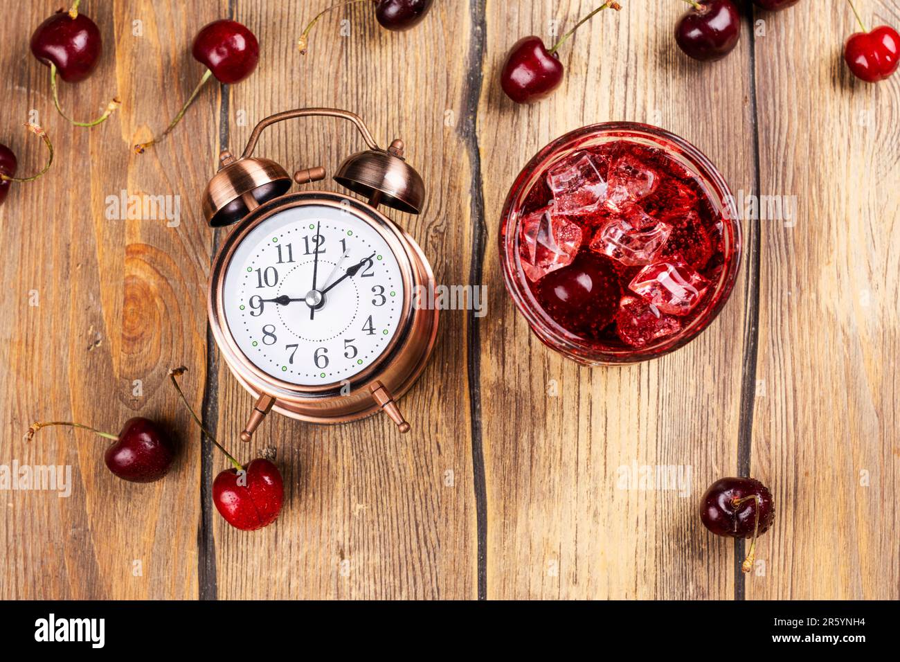 Trendy sleepy girl mocktail. Popular cherry drink for deep sleeping ...