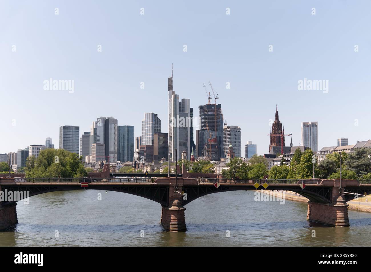 Tv Frankfurt Am Rmerhof