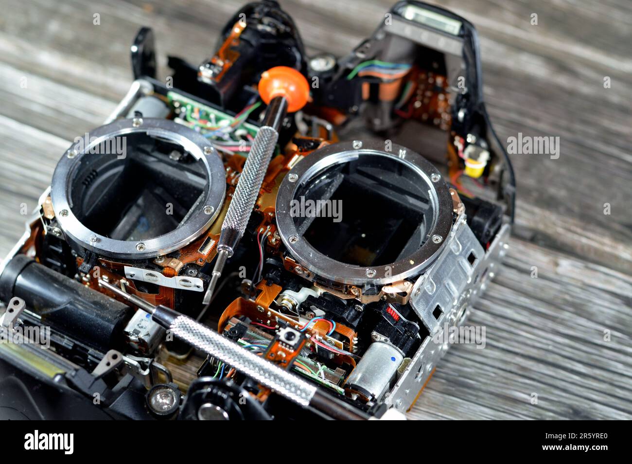 Slr camera bodies hi-res stock photography and images - Alamy