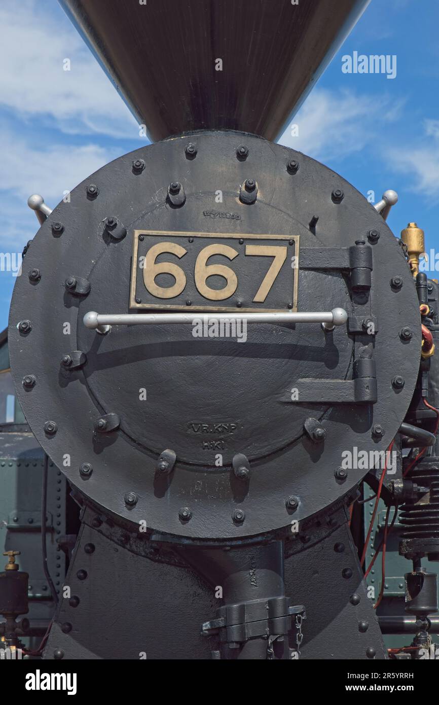 Front view of an old steam locomotive Stock Photo - Alamy