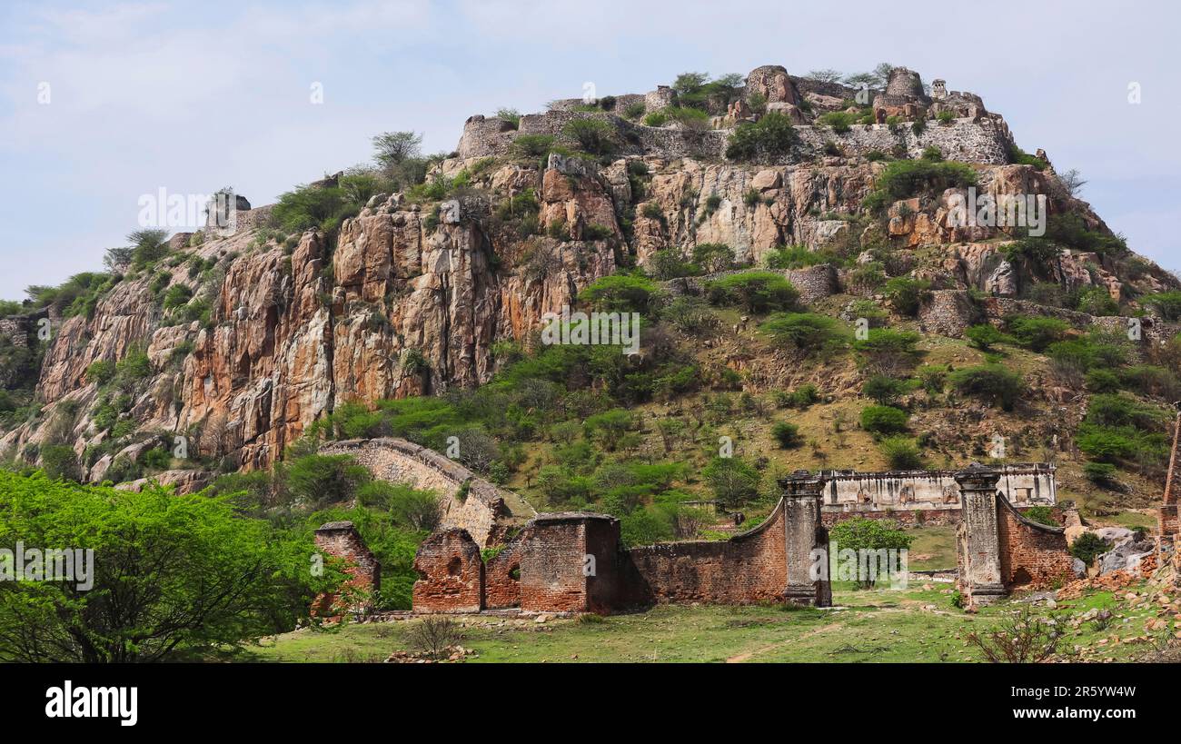 Fortress walls of Gooty Fort, Anantpur, Andhra Pradesh, India Stock ...