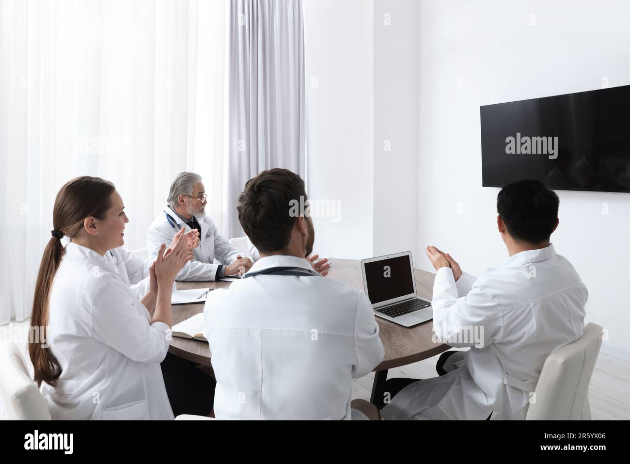 Presentation to medical team hi-res stock photography and images - Alamy
