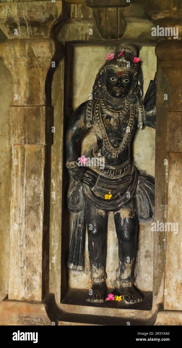 Sculpture of Hindu God inside the Undavalli Caves, Vijayawada, Andhra ...