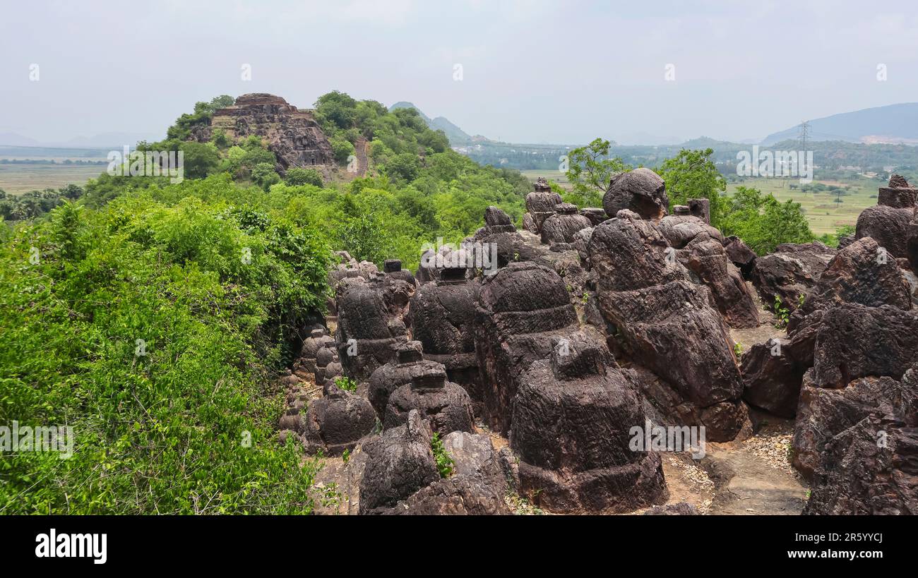 Lingala konda buddhist cave hi-res stock photography and images - Alamy
