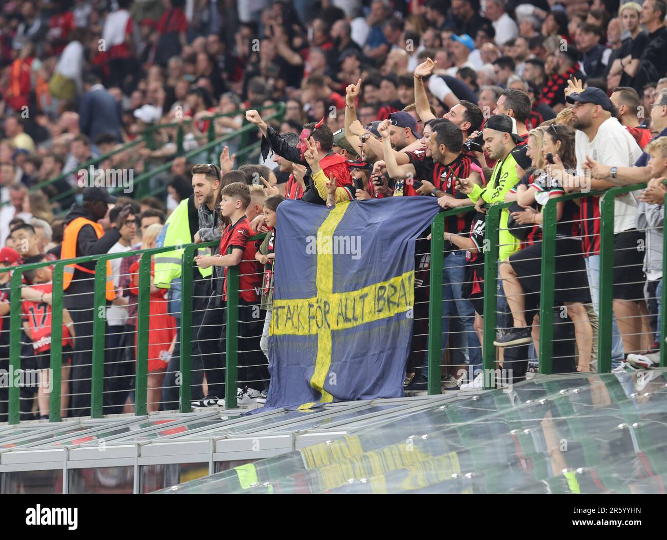 Zlatan ibrahimovic ac milan 2022 hi-res stock photography and images ...