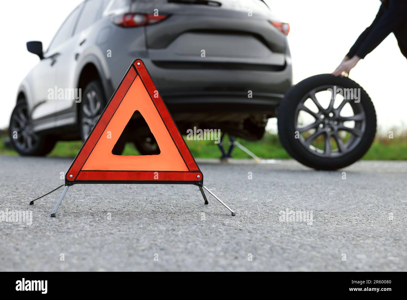 Fix triangle hi-res stock photography and images - Alamy