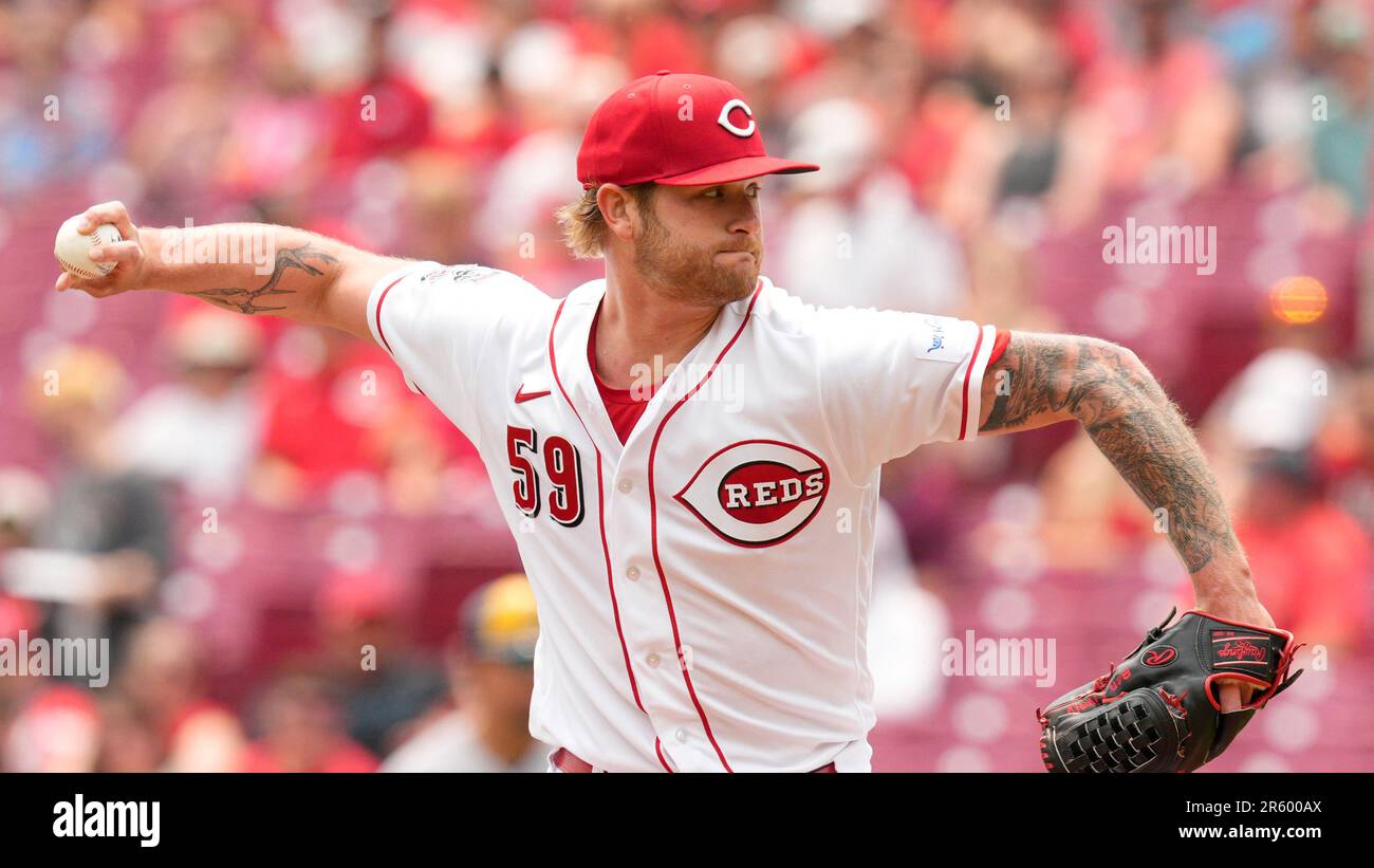 Cincinnati Reds starting pitcher Ben Lively (59) throws during a ...