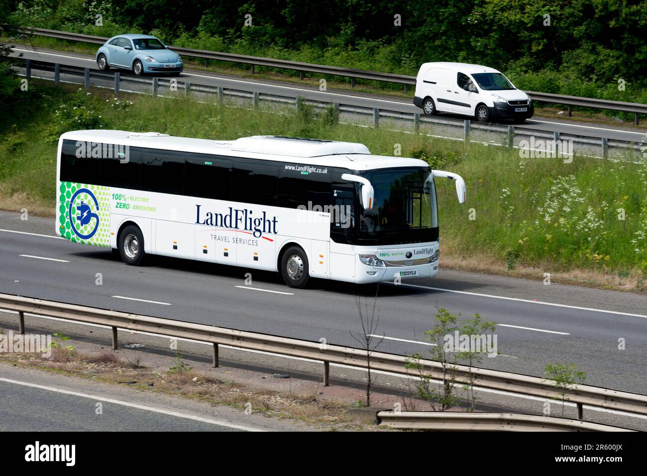 Zero emissions coach hi-res stock photography and images - Alamy