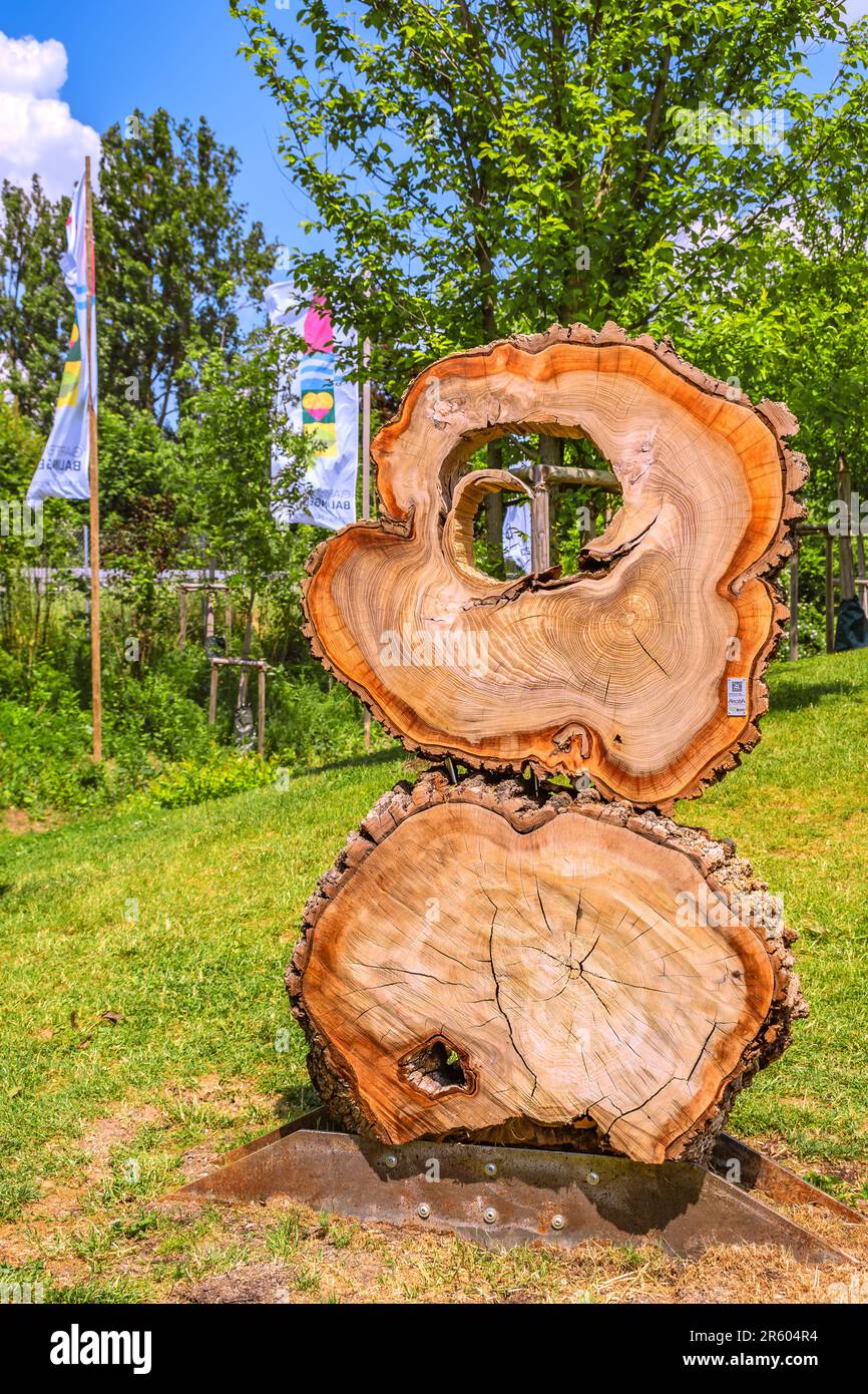 Cut and dry hi-res stock photography and images - Alamy