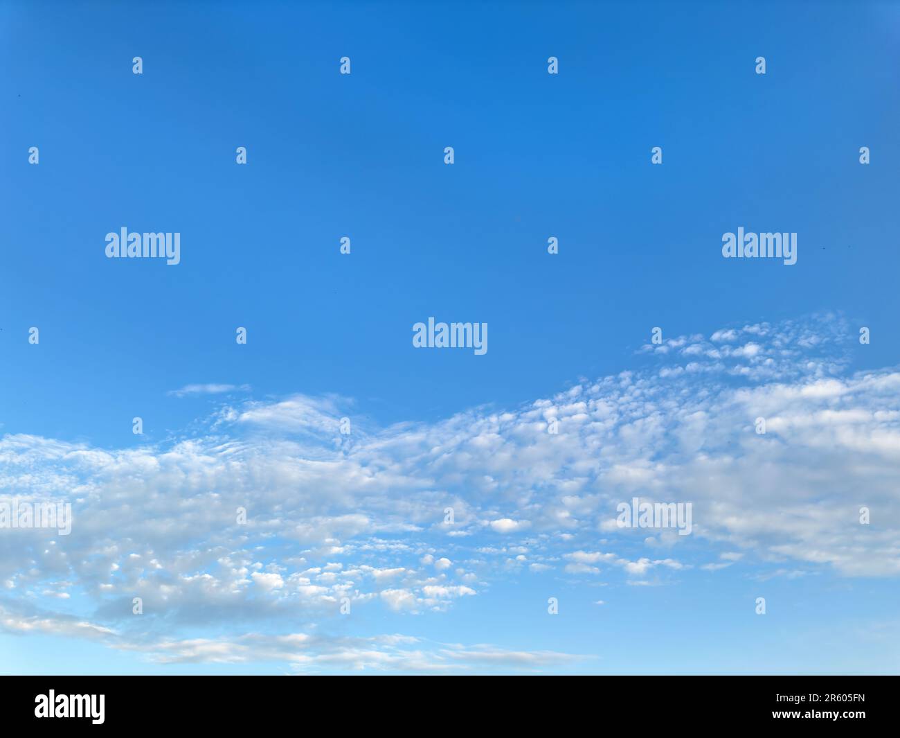 Group clouds in sky high hi-res stock photography and images - Alamy
