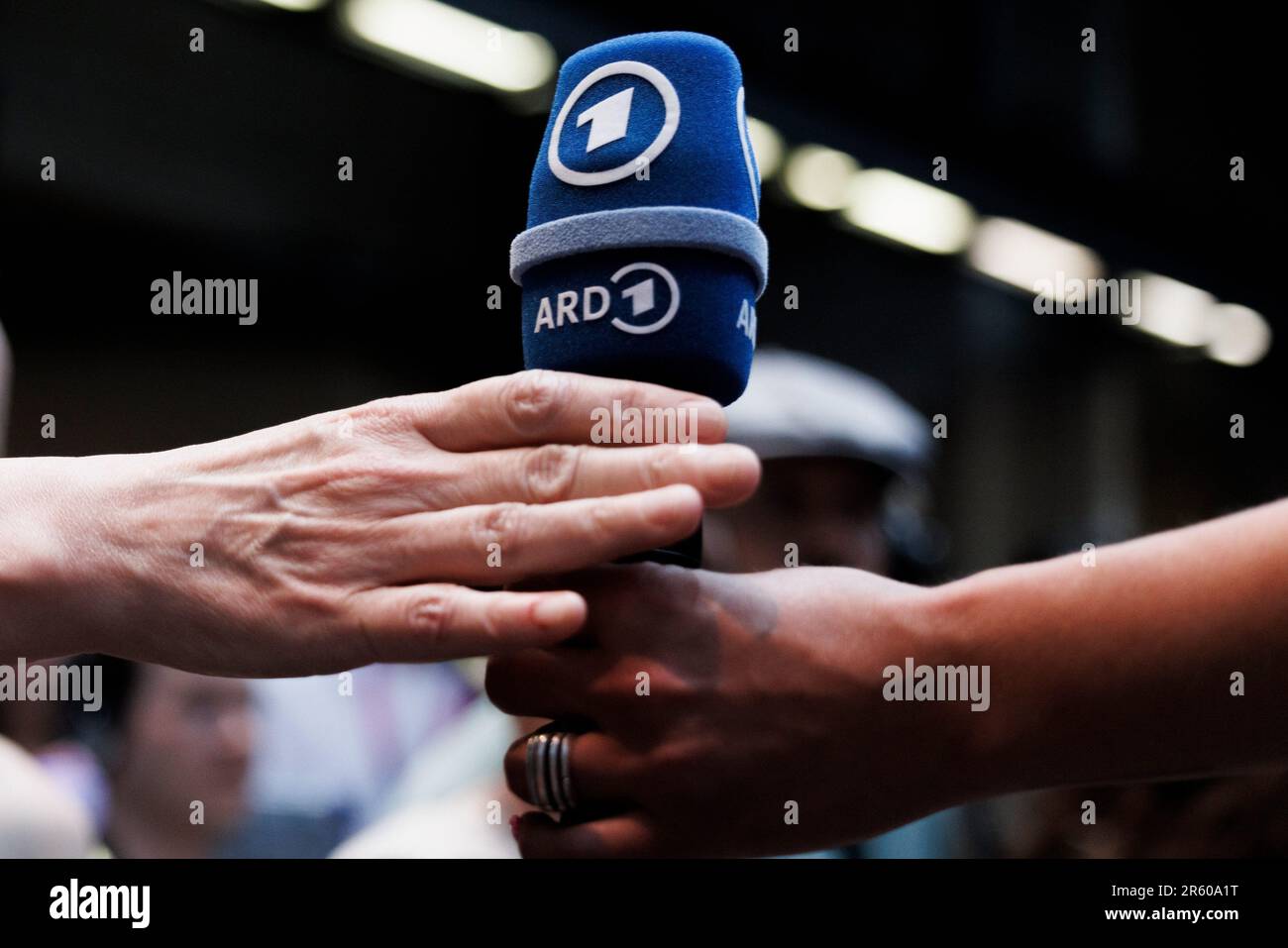 Lab microphone hi-res stock photography and images - Alamy
