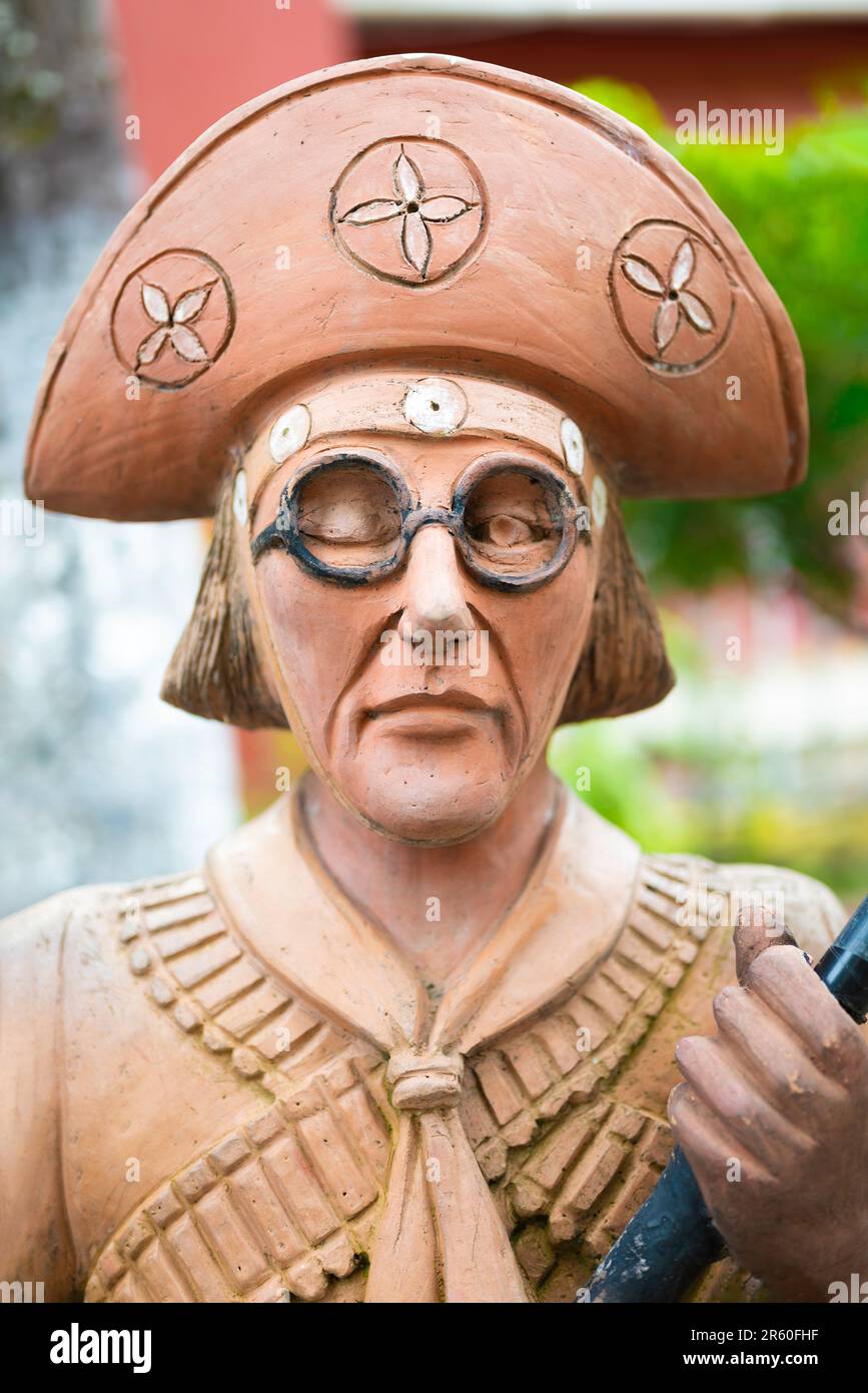 Bonecos de Barro are clay sculptures made in Olinda, PE state, Brazil ...
