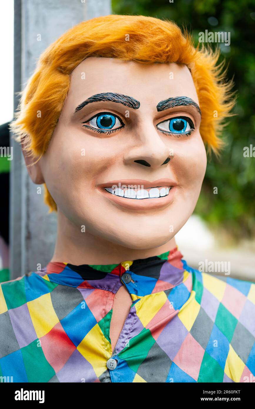 Bonecos Gigantes de Olinda are Carnival Festival Decoration used to ...