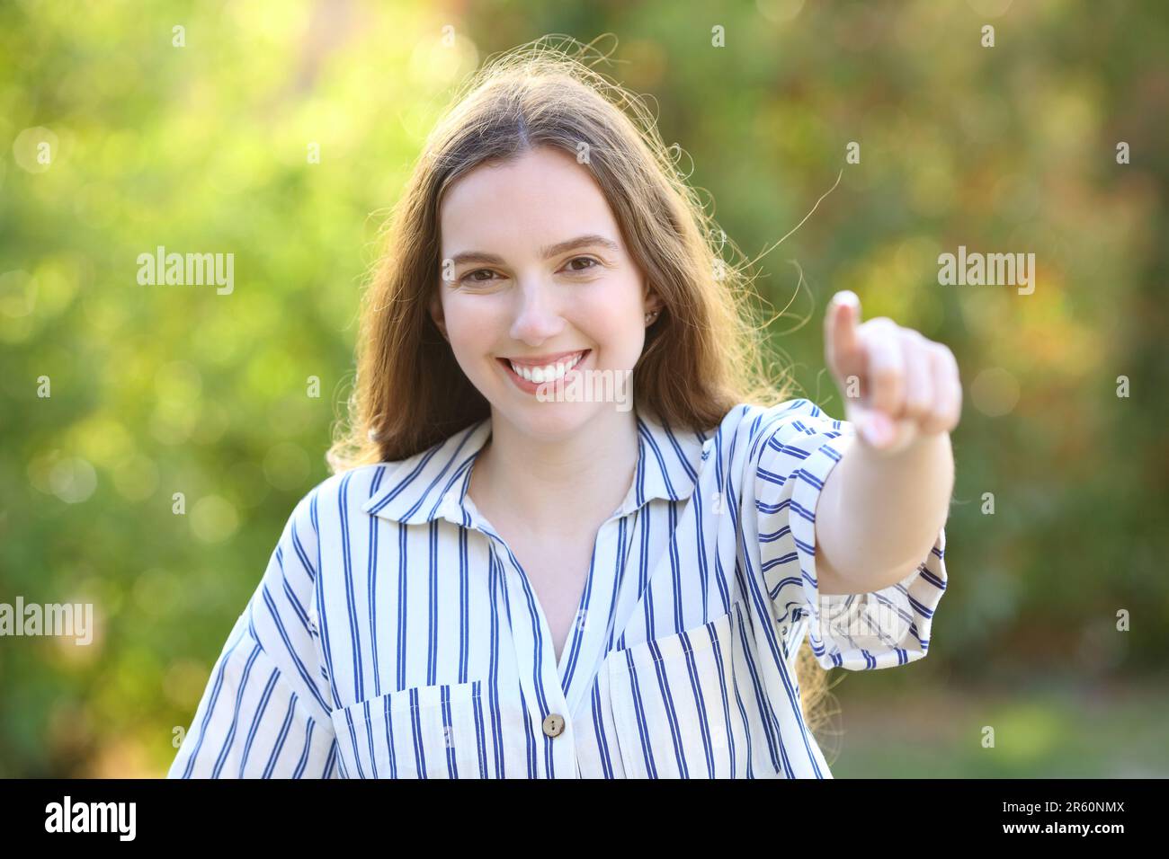 Pointing woman female model hi-res stock photography and images - Alamy