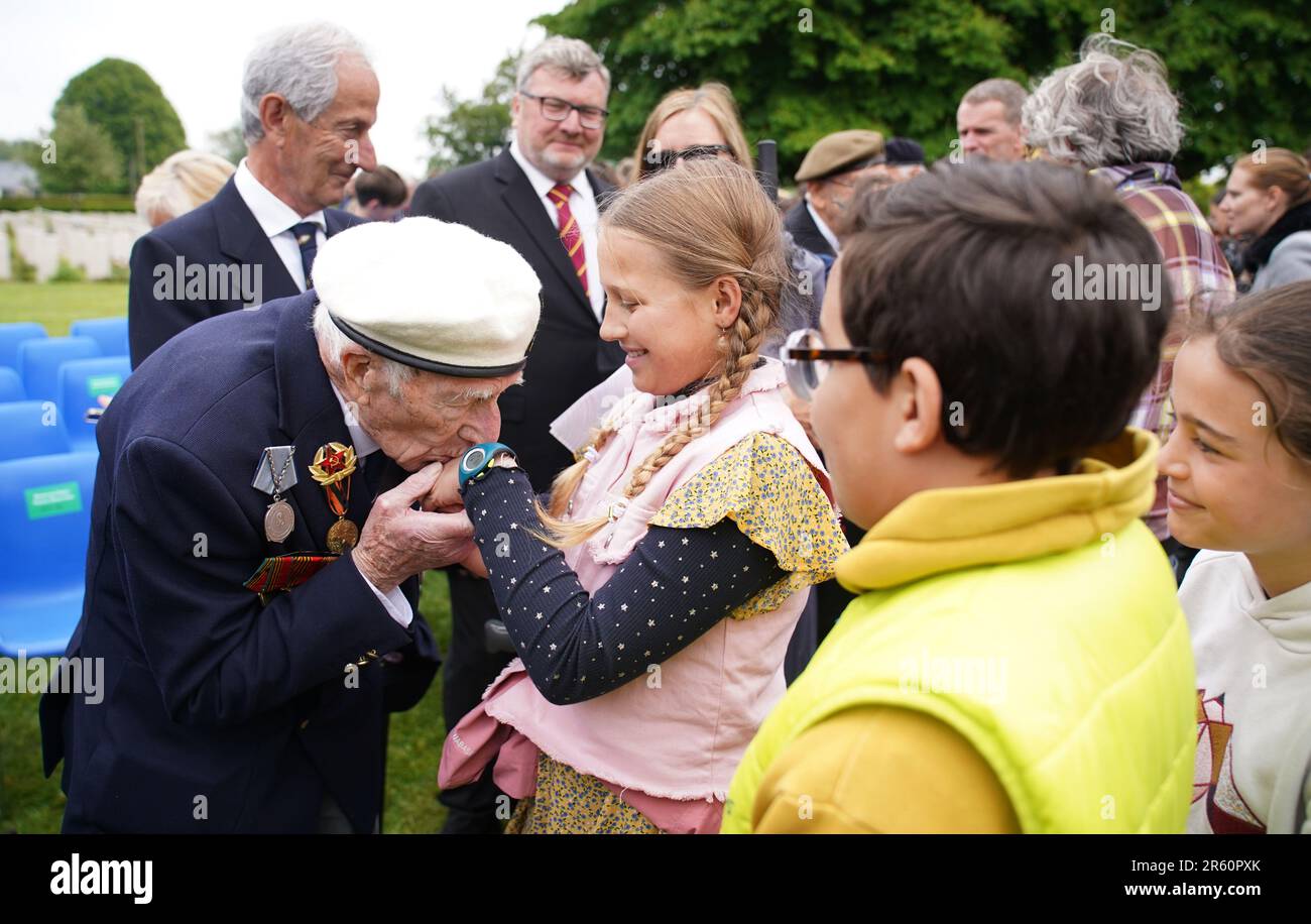 D-Day veteran Alec Penstone meets local children during the Royal ...