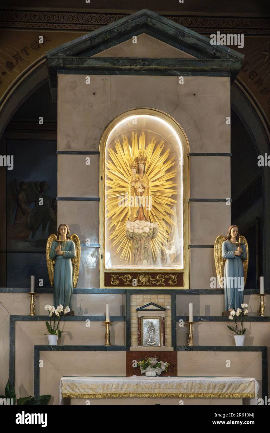 Via dello Splendore street, Shrine of Our Lady of Splendor, Interior ...