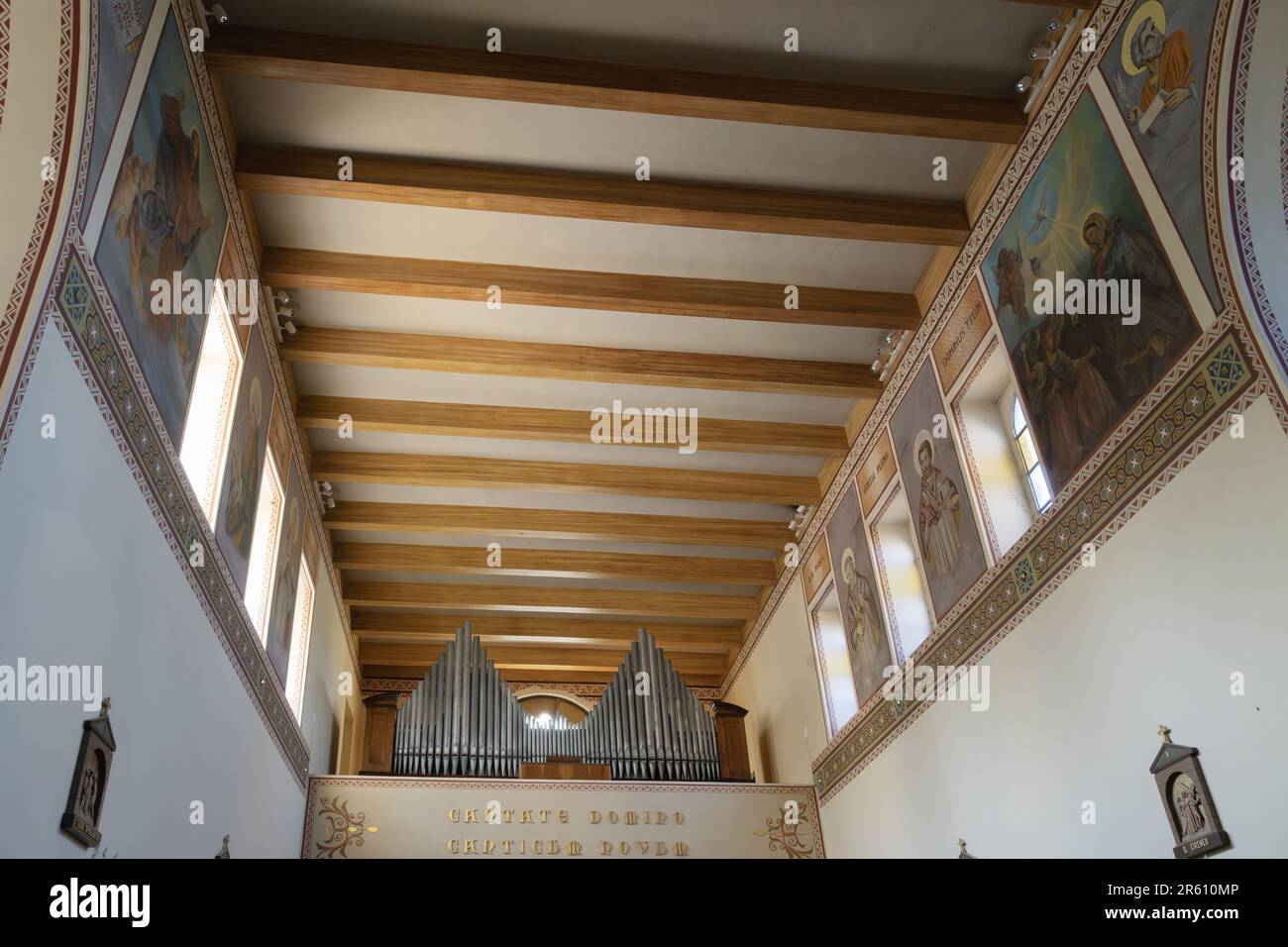 Via dello Splendore street, Shrine of Our Lady of Splendor, Interior ...