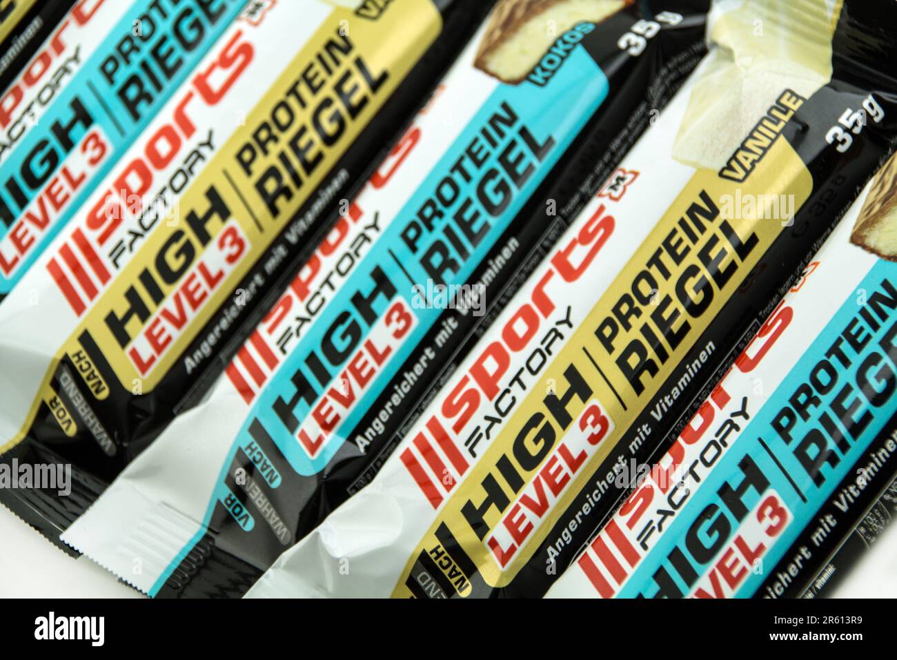 Nutri schokoladenriegel hi-res stock photography and images - Alamy