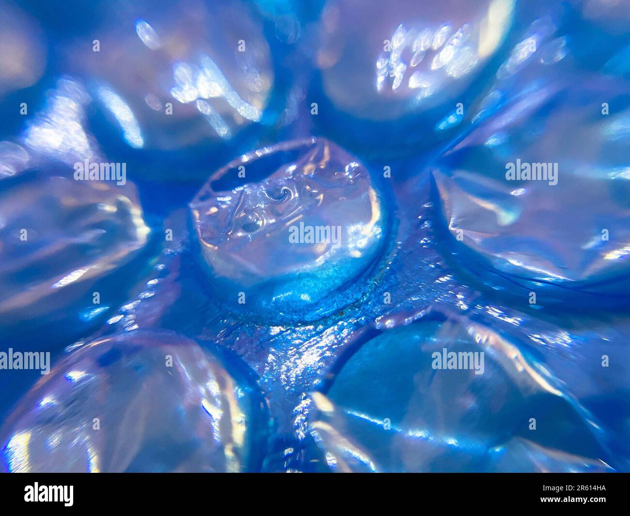 Blue plastic bubble wrap texture hi-res stock photography and images ...