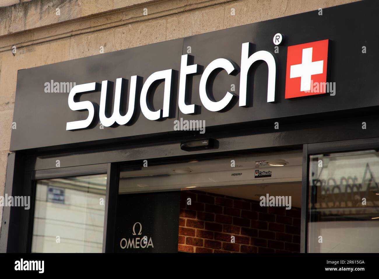 Bordeaux , Aquitaine France - 06 06 2023 : Swatch logo brand and text ...