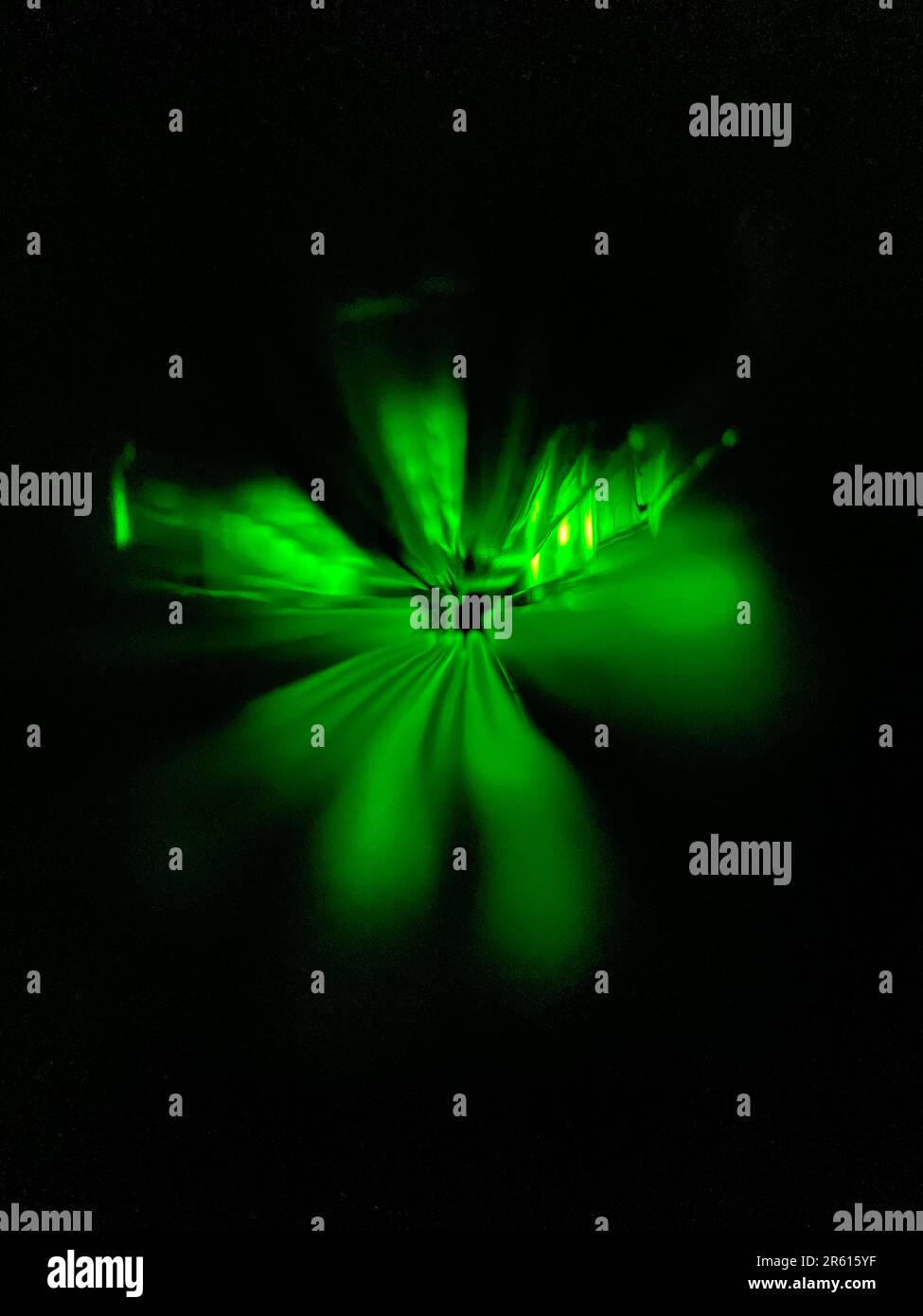 Green beam hi-res stock photography and images - Alamy