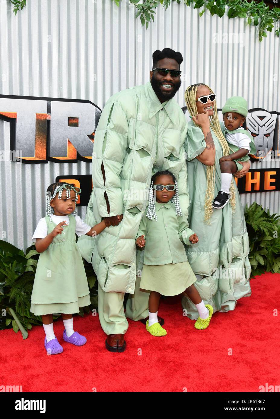 Photo by: NDZ/STAR MAX/IPx 2023 6/5/23 Tobe Nwigwe and family at the ...