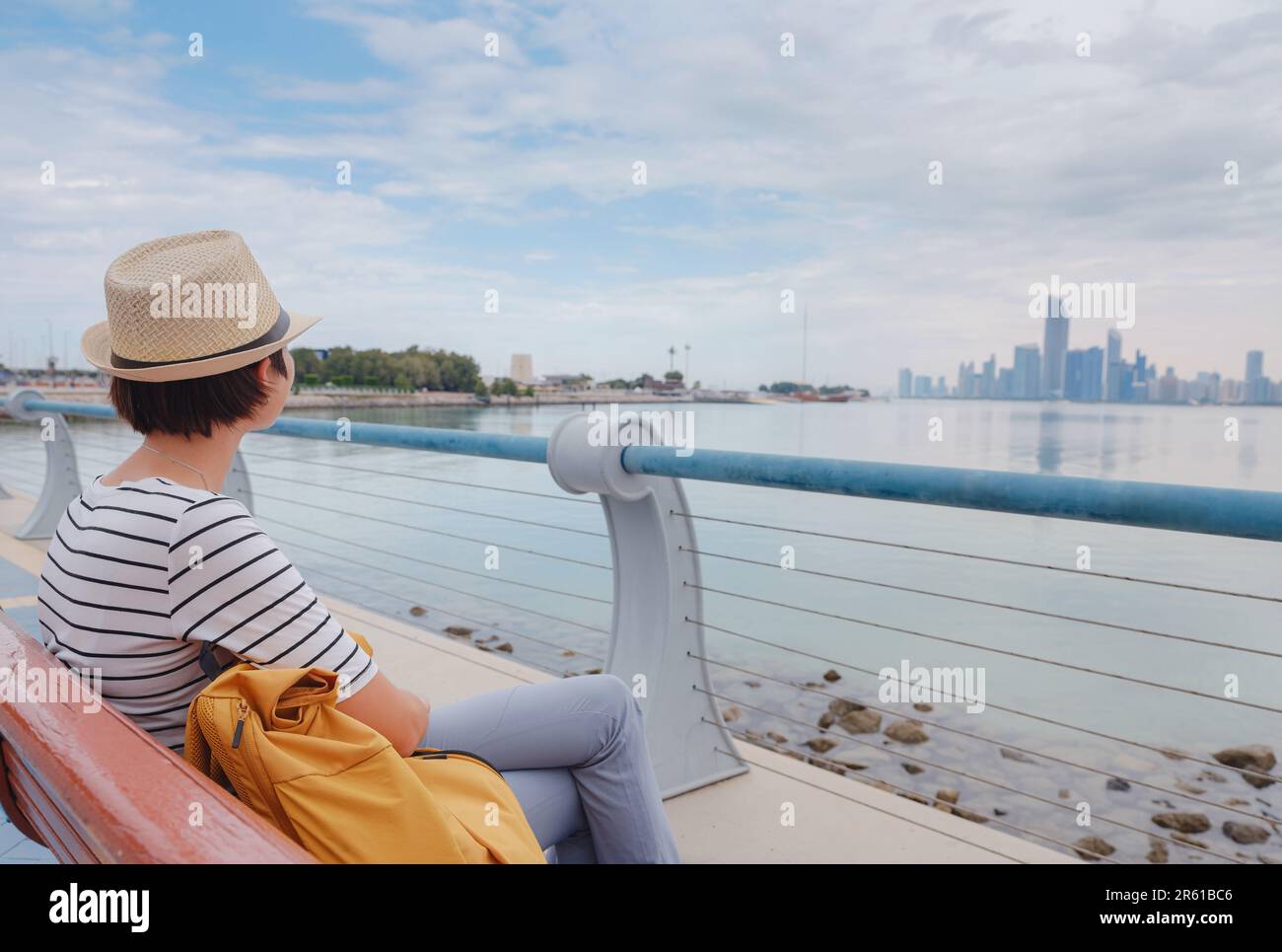 travel to the United Arab Emirates, Happy young asian female traveler ...