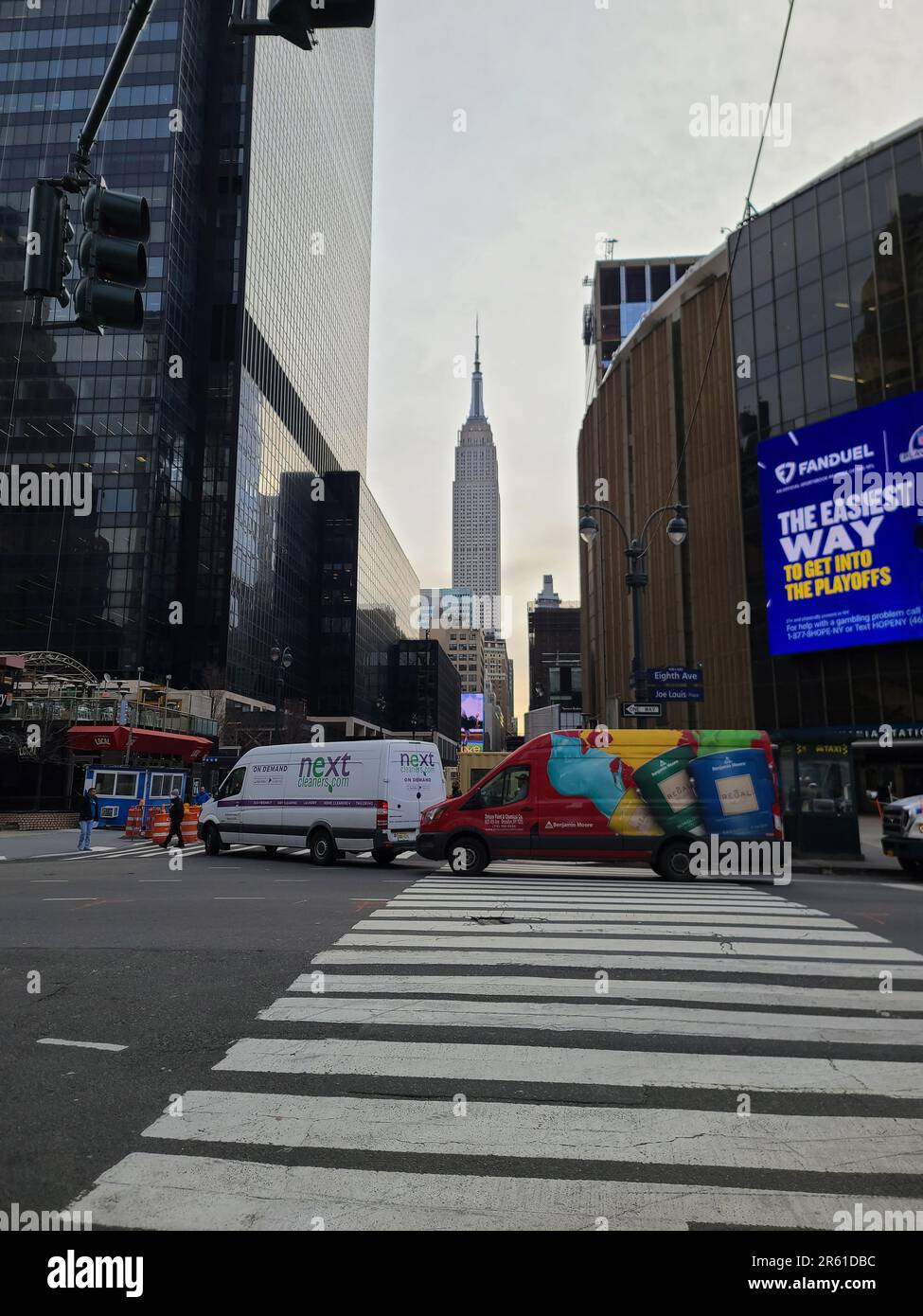 An urban scene of New York City during daytime Stock Photo - Alamy