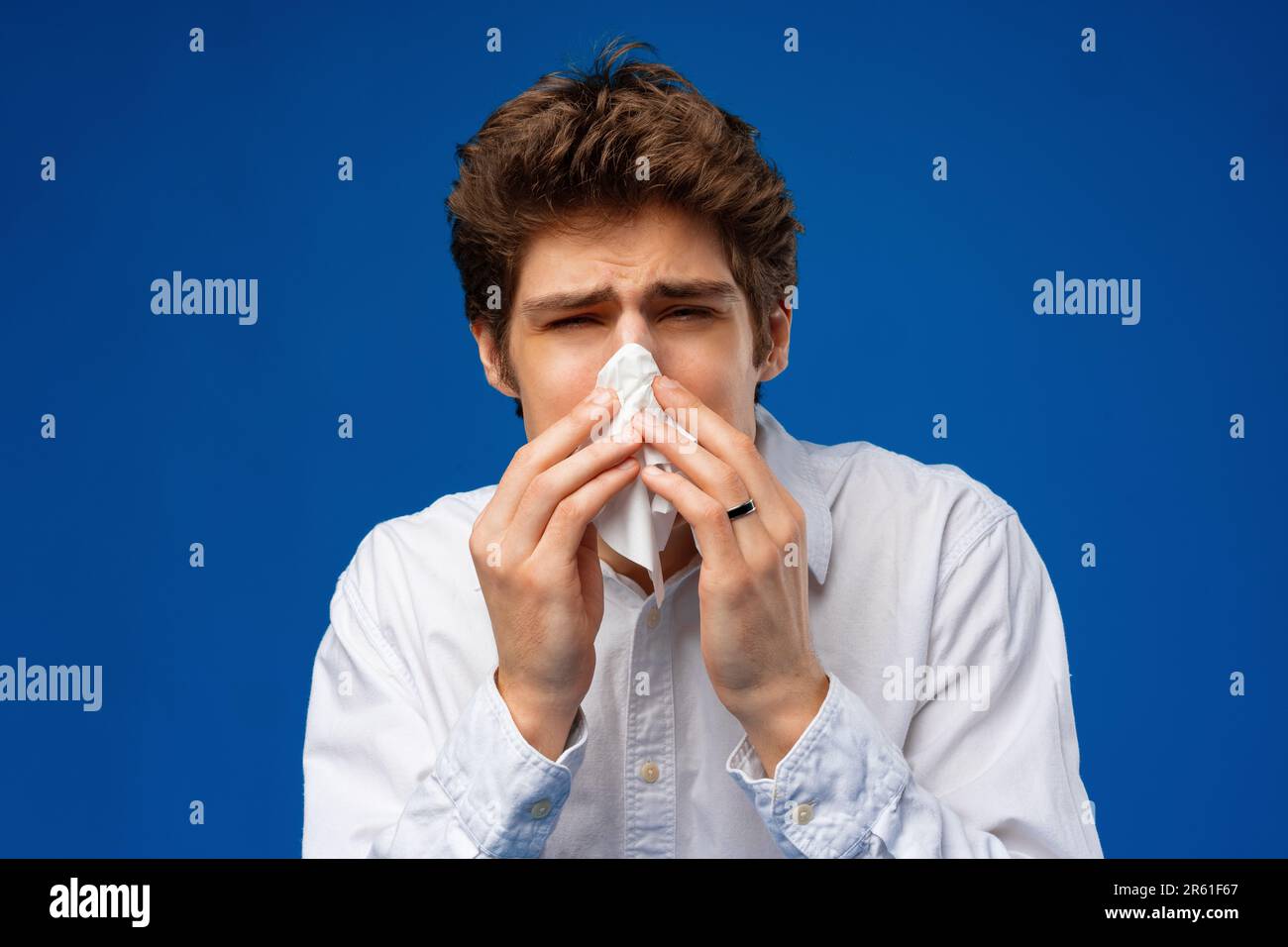 Man wiping face napkin hi-res stock photography and images - Alamy