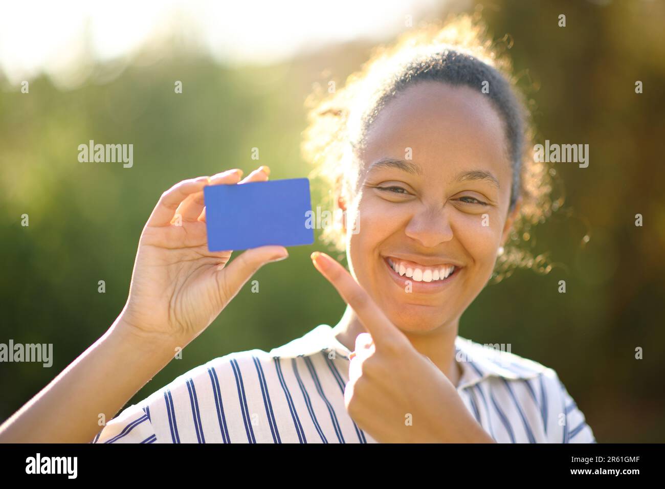 Blank black credit card template hi-res stock photography and images ...