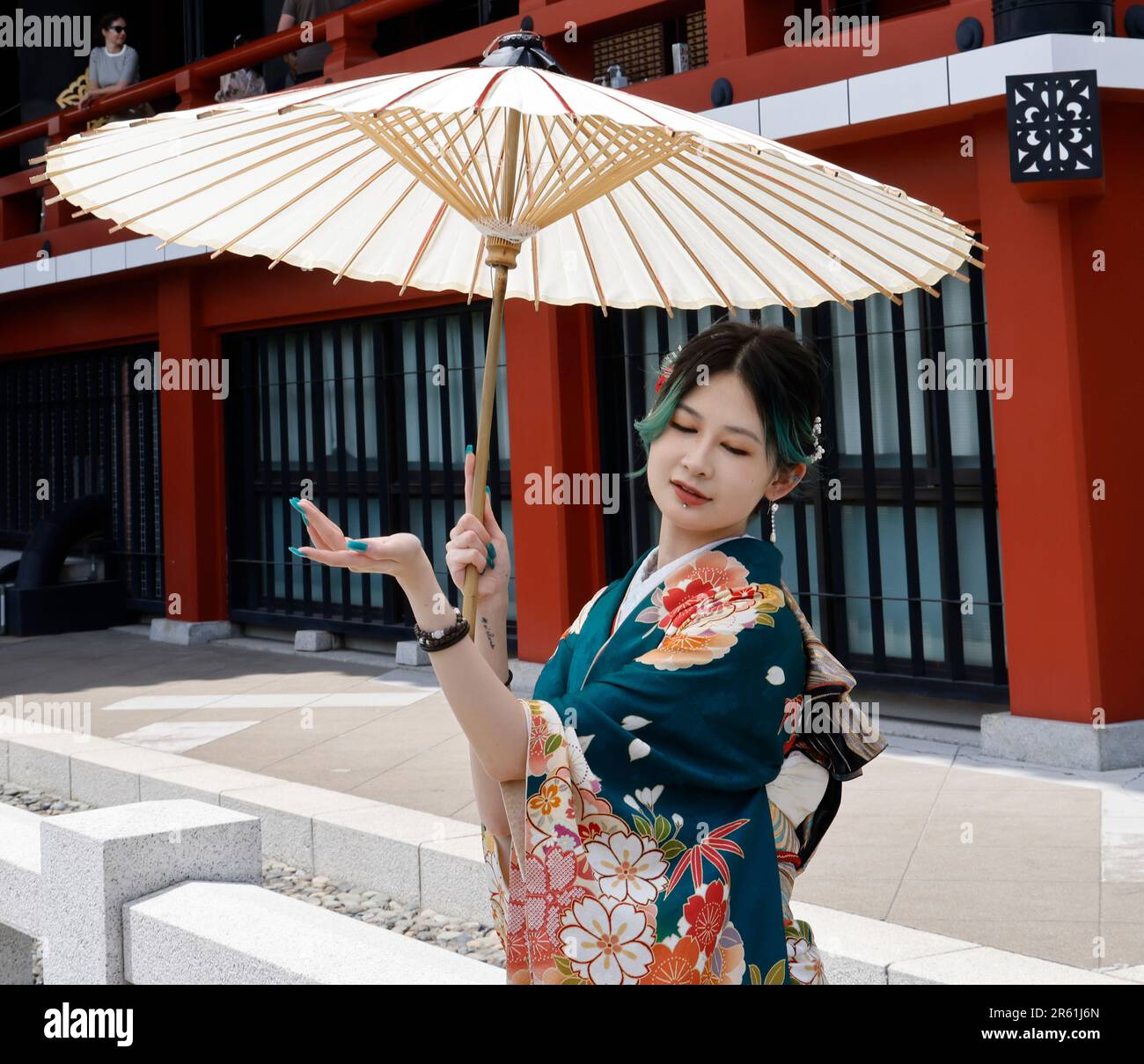 Wrapped body temple hi-res stock photography and images - Alamy