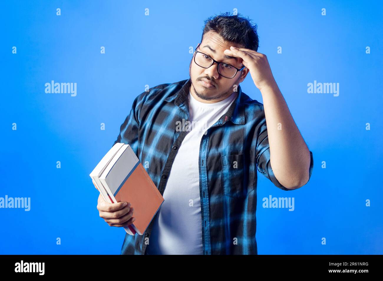 Overweight male 20 24 years hi-res stock photography and images - Alamy
