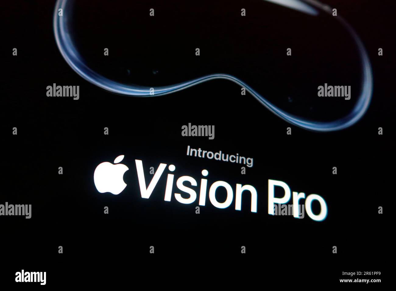Apple vision pro hi-res stock photography and images - Alamy