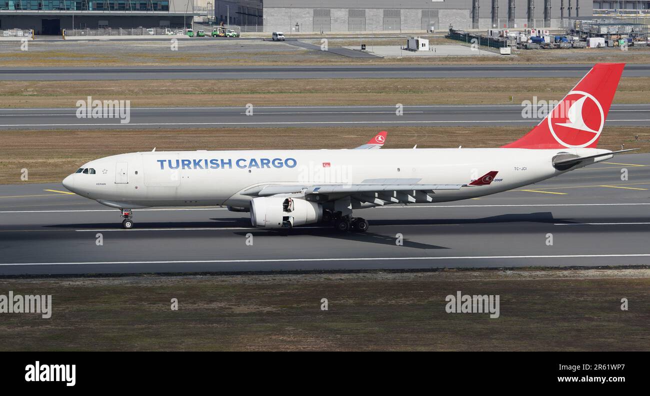 ISTANBUL, TURKIYE - AUGUST 06, 2022: Turkish Airlines Cargo Airbus 330 ...