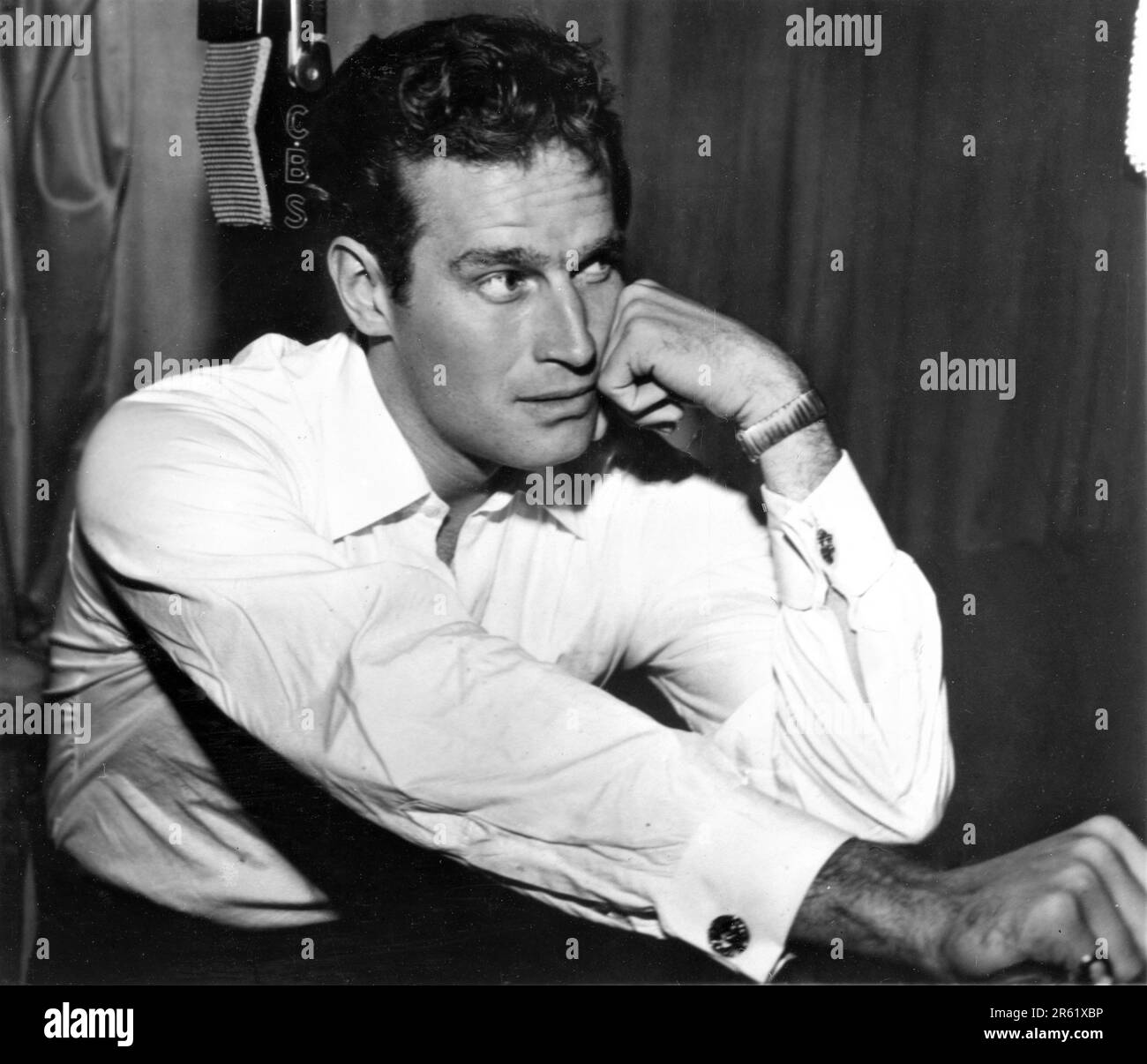 CHARLTON HESTON candid portrait in Hollywood during rehearsals for his ...