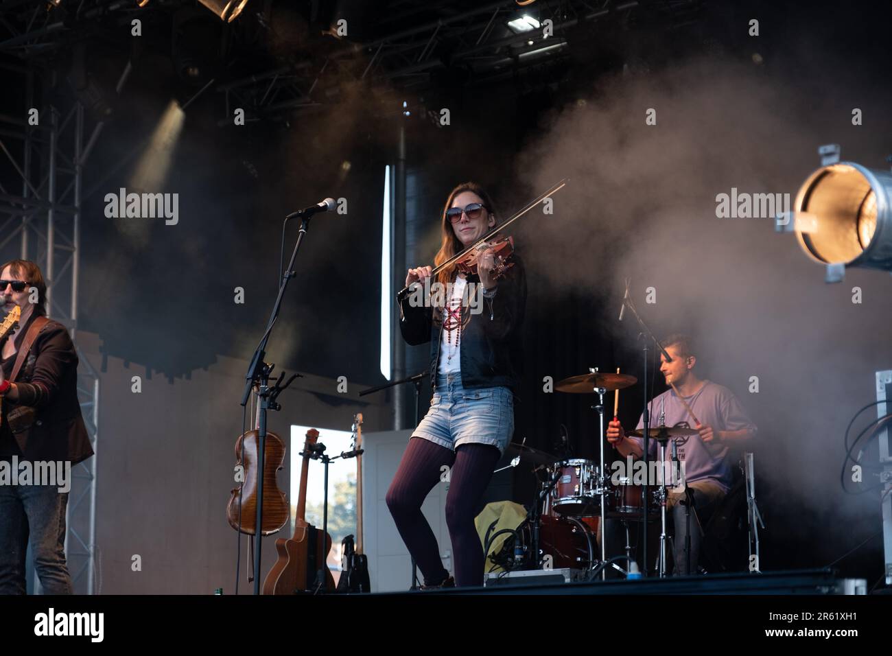 The Roving Crows perform on the Bob Wyatt Stage at Wallingford Bunkfest ...