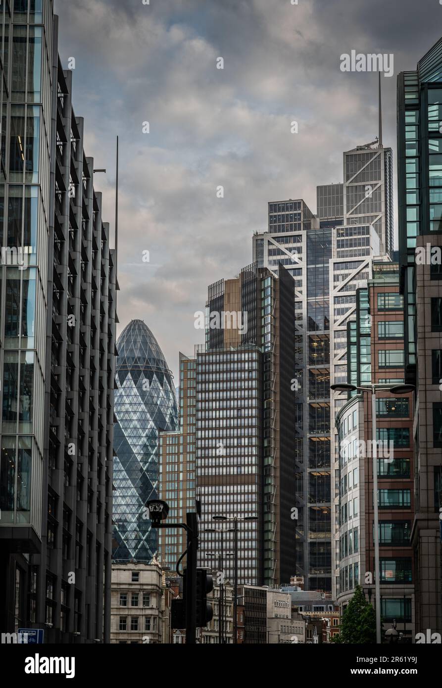 London, UK: View of tall buildings along Bishopsgate in the City of ...