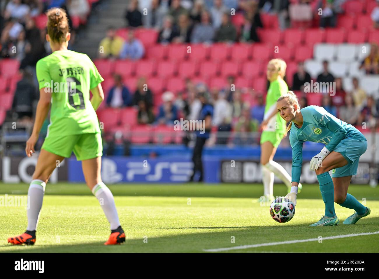 Eindhoven, The Netherlands. 03rd June, 2023. Goalkeeper Merle Frohms ...
