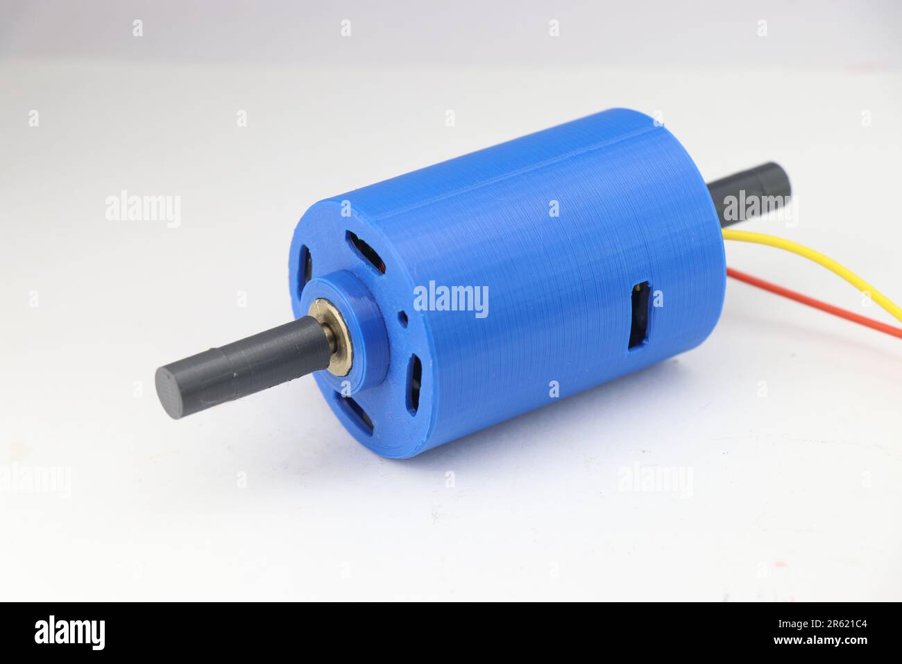 Double shaft or a dual shaft dc motor made using a 3d printer and a PLA ...
