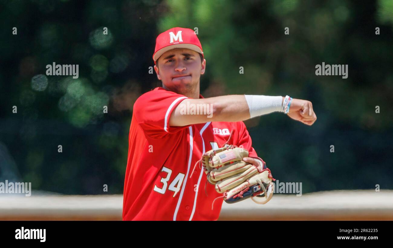 Maryland's Nick Lorusso (34) makes a throw during an NCAA baseball game ...