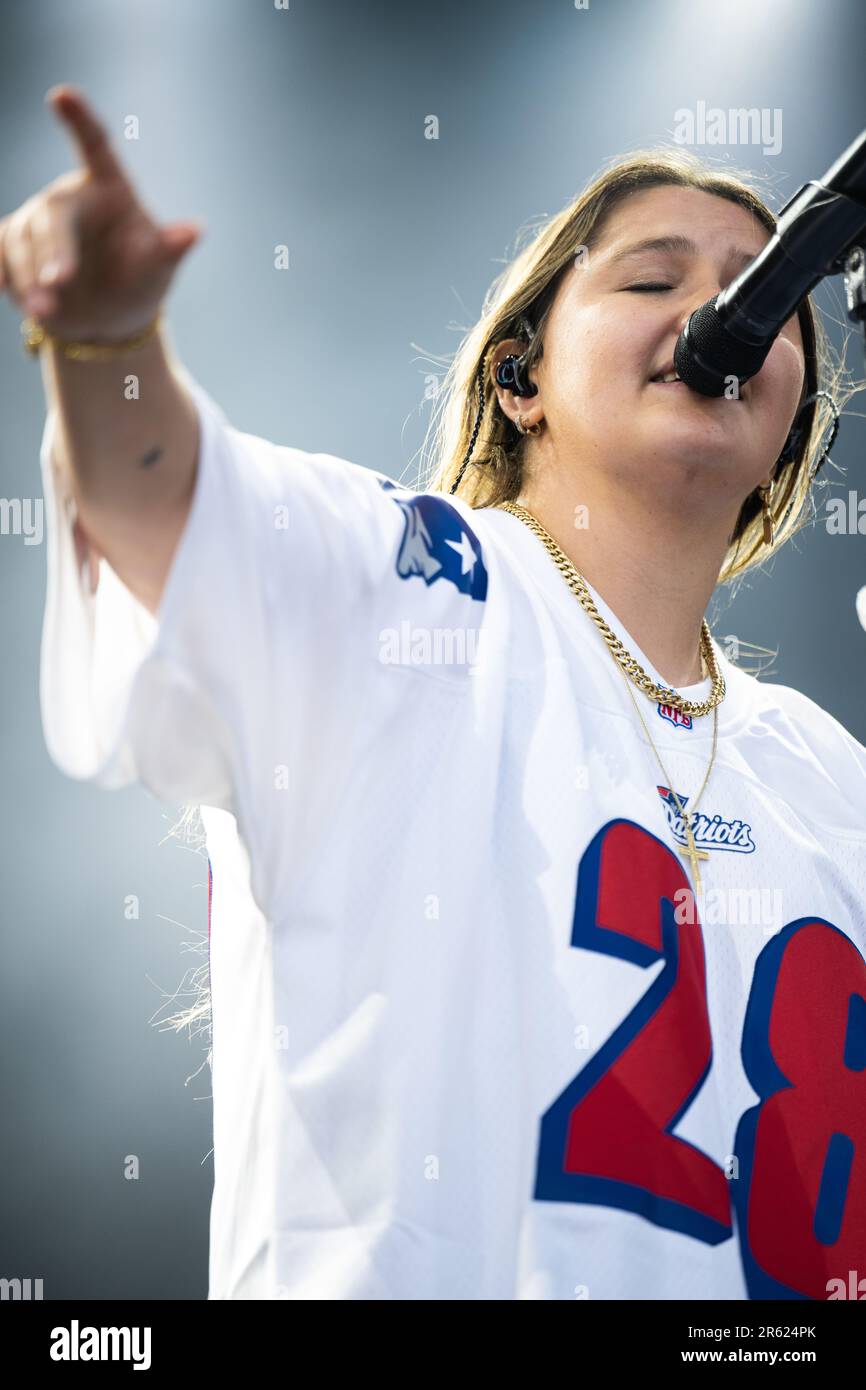 Chelsea cutler concert hi-res stock photography and images - Alamy