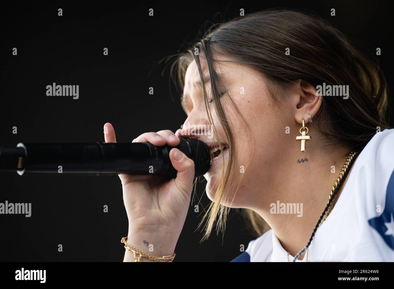 American singer, songwriter Chelsea Cutler performs at Boston Calling ...