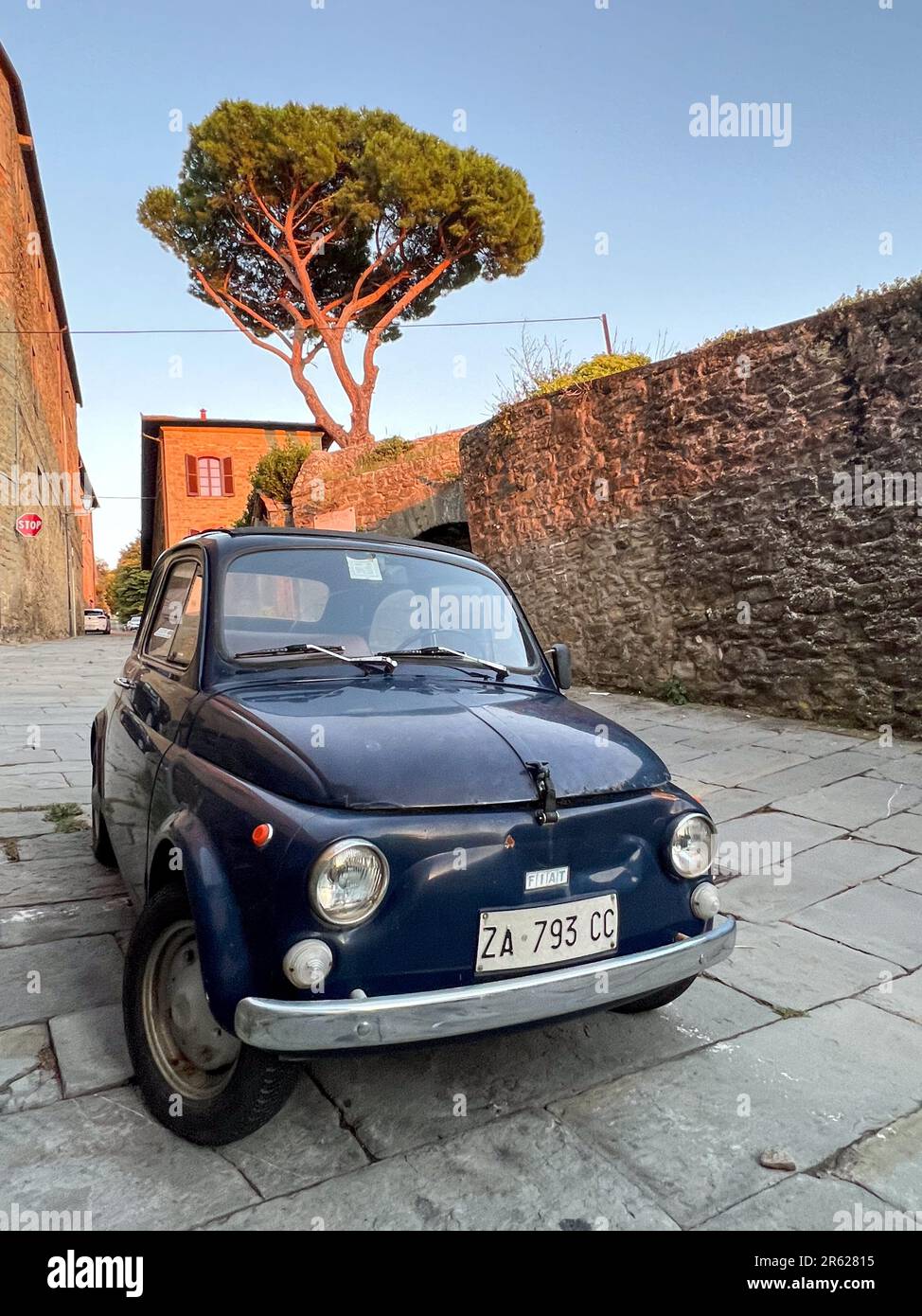 Classic fiat 500 car hi-res stock photography and images - Alamy