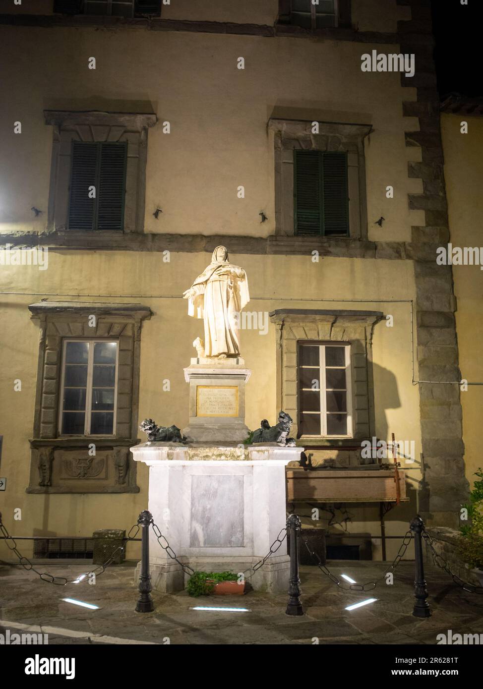 Santa maria assunta statue hi-res stock photography and images - Alamy