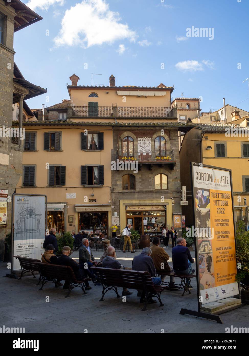 Piazza luca signorelli square hi-res stock photography and images - Alamy
